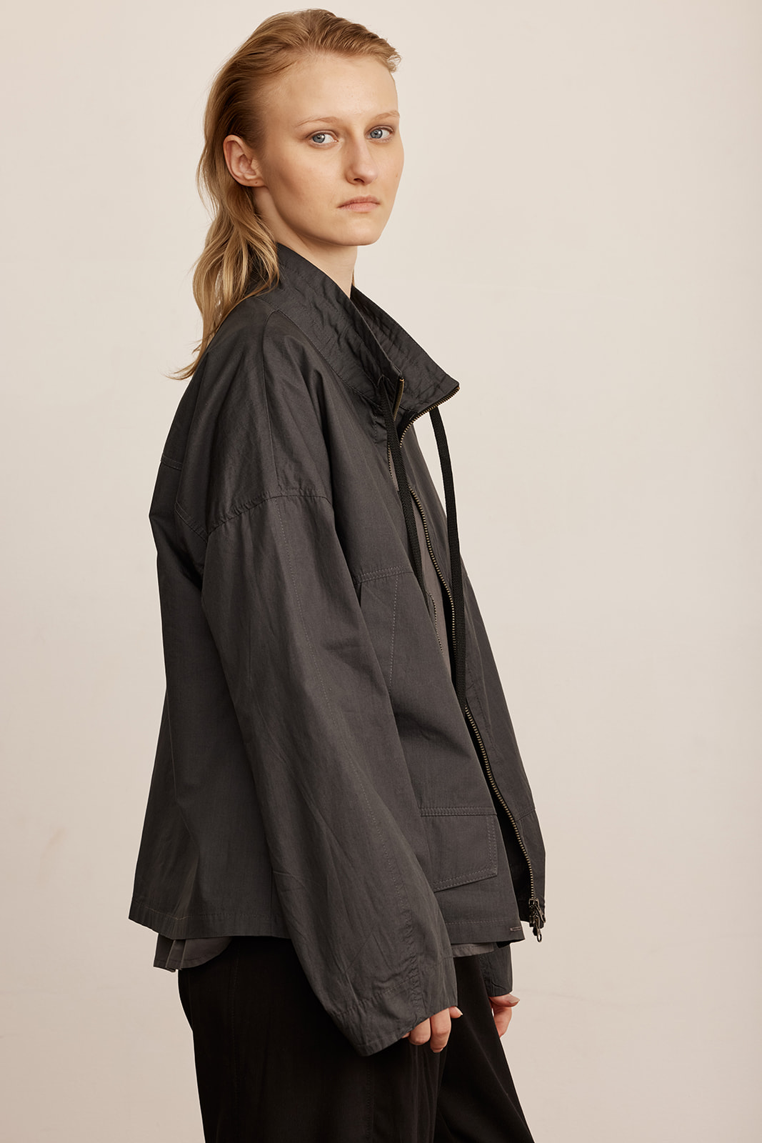 Grey Darfi Jacket, A Must-Have for Urban Style Lovers - Rina Zin